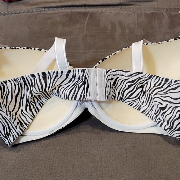 Queen | Intimates & Sleepwear | Zebra Print Plus Size Push Up Bra ...